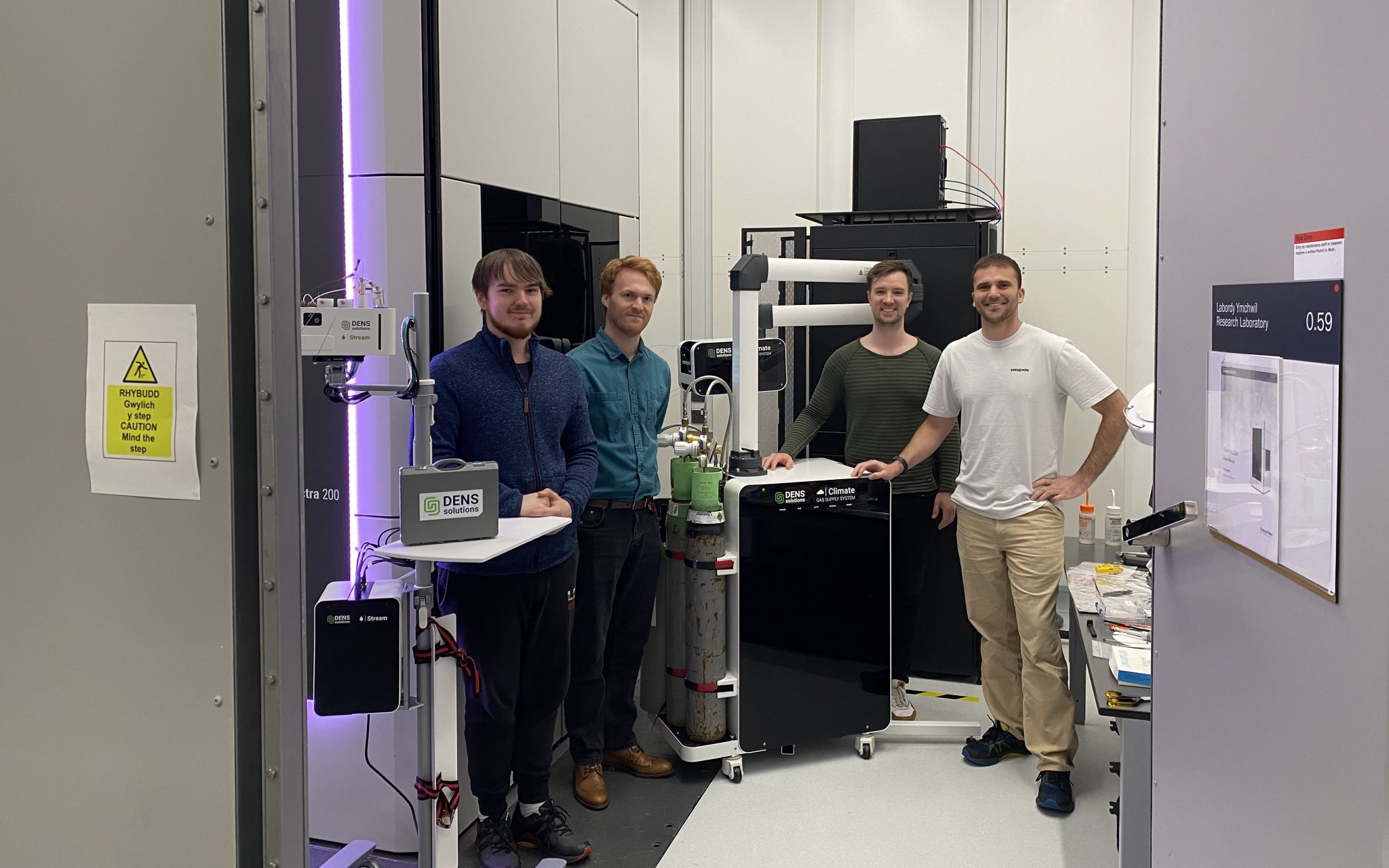 DENSsolutions successfully installs both a Stream and Climate system at ...